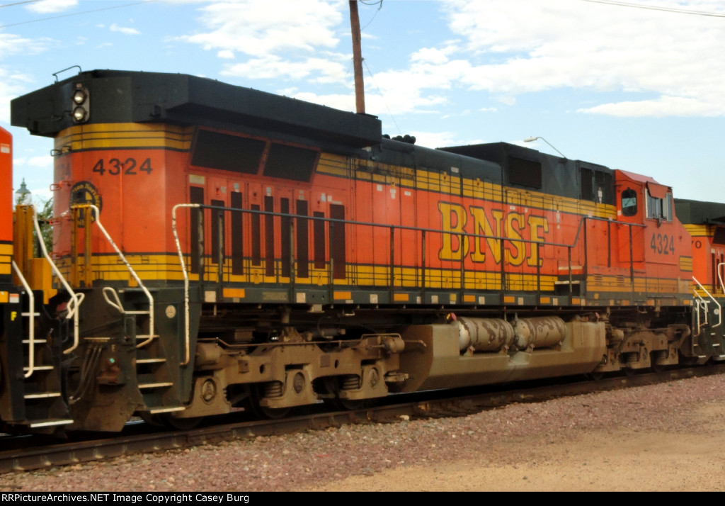 BNSF 4324